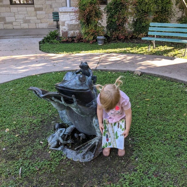 Wells Branch Library - 4 tips from 245 visitors