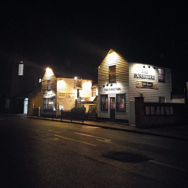 Foresters Pub - 88 Victoria Road