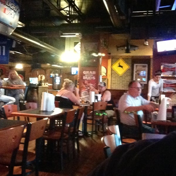 Mugsy's Bar & Grill - 13 tips from 327 visitors