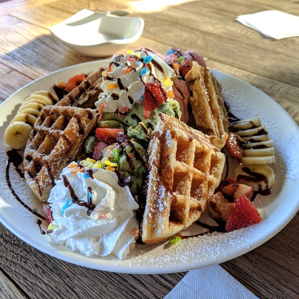 Heyri Coffee House (헤이리) - Wilshire Center - Koreatown - 755 S Hobart Blvd