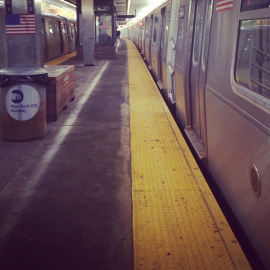 Photos at MTA Subway - Middle Village/Metropolitan Ave (M) - Middle ...
