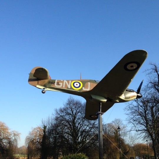 Spitfire Monument - Sculpture Garden