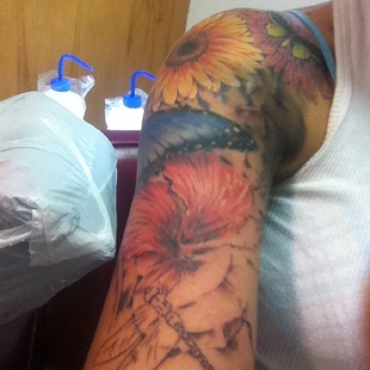 Underground Ink - Tattoo Parlor