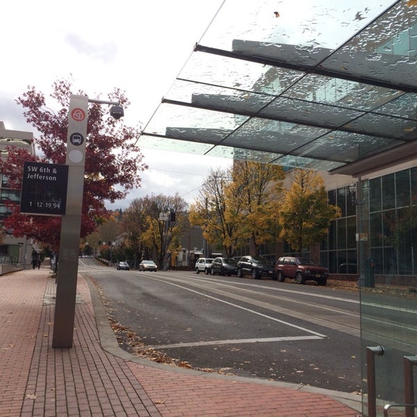 TriMet Stop ID 7765 - Bus Station in Portland