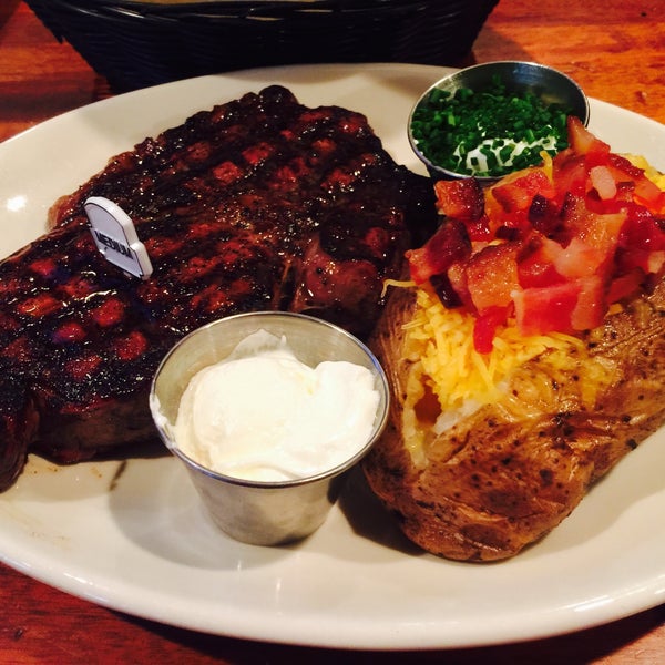 Wood Ranch BBQ & Grill - The Festival - Anaheim, CA