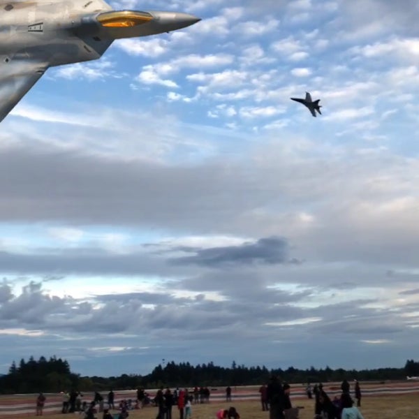 Intel Air Shuttle Hillsboro - Northeast Hillsboro - 2 tips from 371 ...