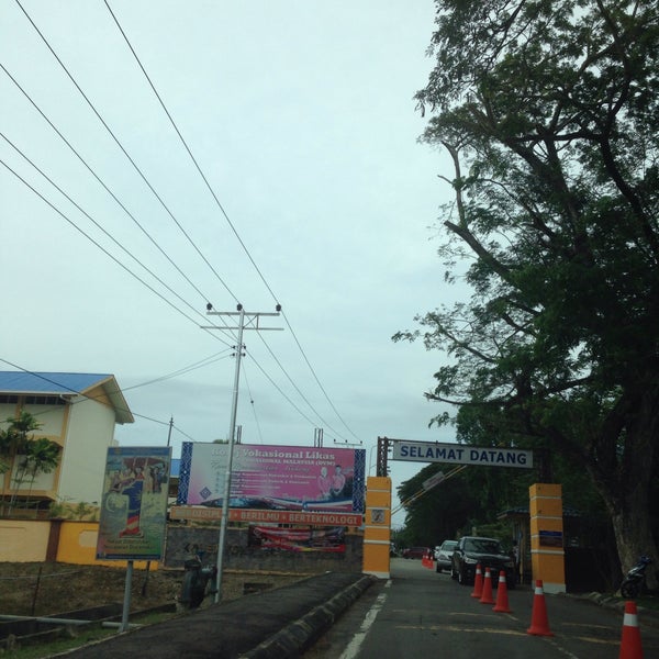 Kolej Vokasional Likas - College Administrative Building