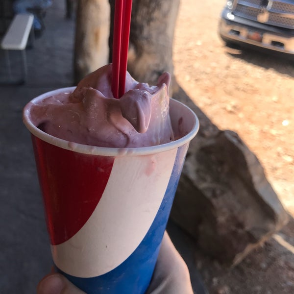 Bear Lake Raspberry Shakes and Ice Cream - Ice Cream Parlor in Garden City