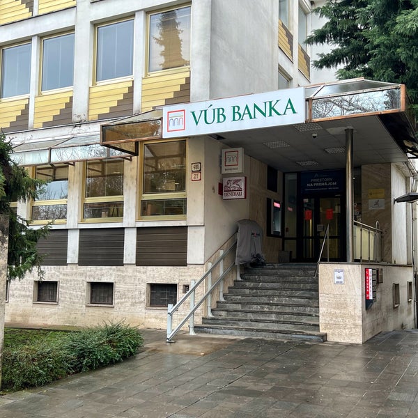 VÚB Banka - Bank in Levice