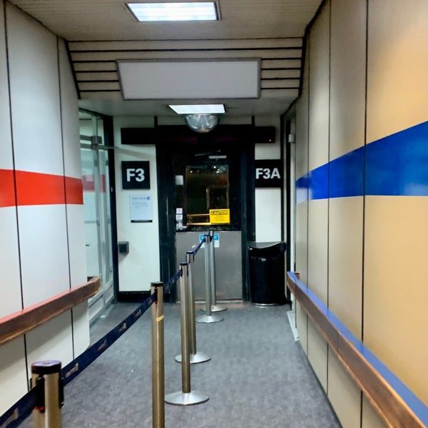 Gate F3A - Airport Gate in South San Francisco