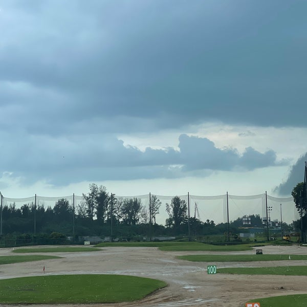 Marina Bay Driving Range - Golf Driving Range in Central Region