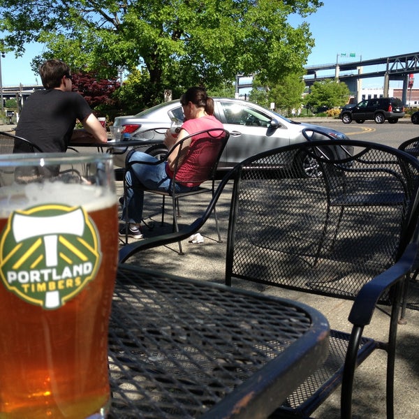 Portland Sports Bar and Grill - Downtown Portland - Portland, OR
