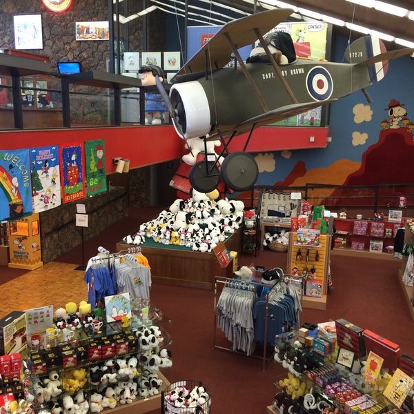Snoopy's Gallery And Giftshop - 3 tips