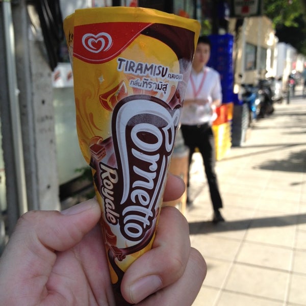 Photos at อาคารหะรินธร (Harindhorn Building) - บางรัก, กรุงเทพมหานคร