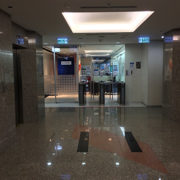 Photos at อาคารหะรินธร (Harindhorn Building) - บางรัก, กรุงเทพมหานคร