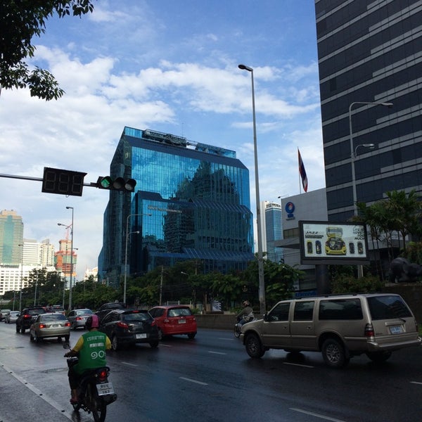 Photos at อาคารหะรินธร (Harindhorn Building) - บางรัก, กรุงเทพมหานคร