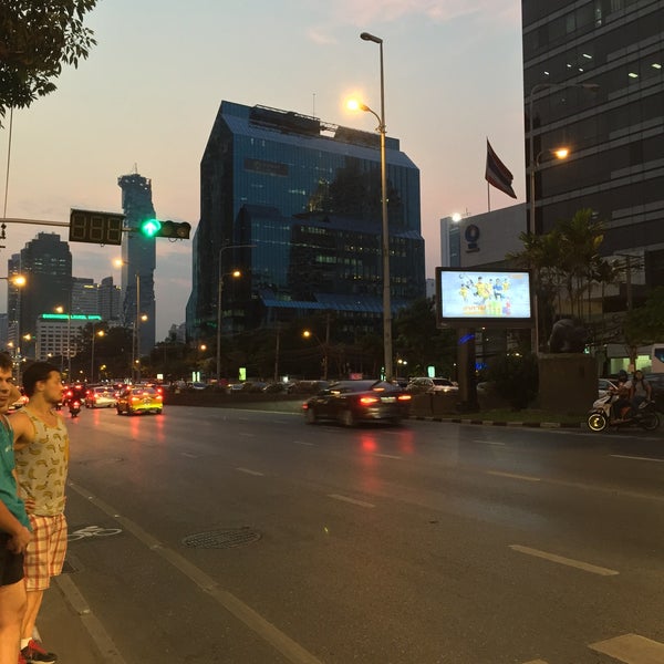 Photos at อาคารหะรินธร (Harindhorn Building) - บางรัก, กรุงเทพมหานคร