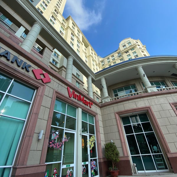 The Manor - Structure