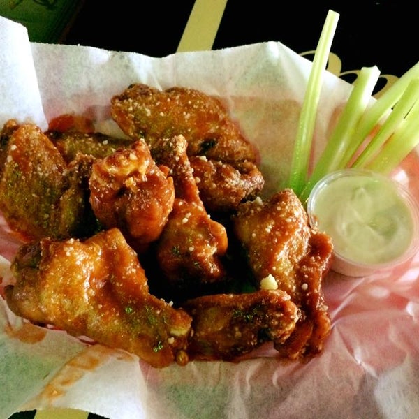 Tally Ho Bar & Grille - Tampa, FL