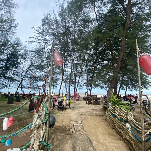 Pantai Hiburan - Kuala Rompin - 39 tips