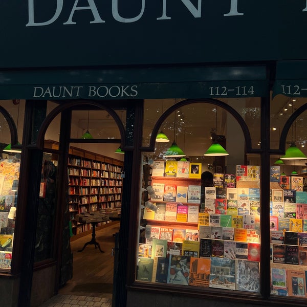 Daunt Books - 4 tips