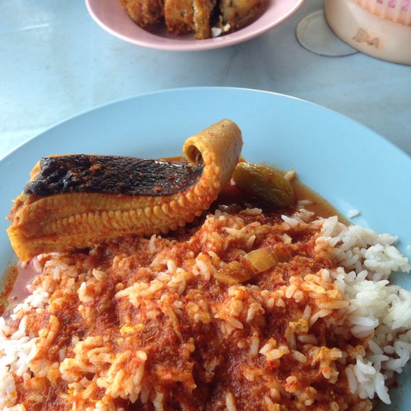 Bawah pokok dkt harta packaging - Johor Bahru, Johor