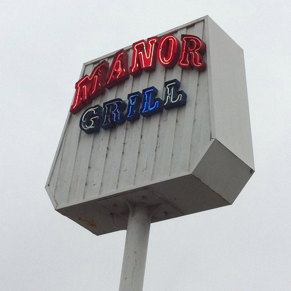 Manor Grill & Bar - American Restaurant in Washington Manor