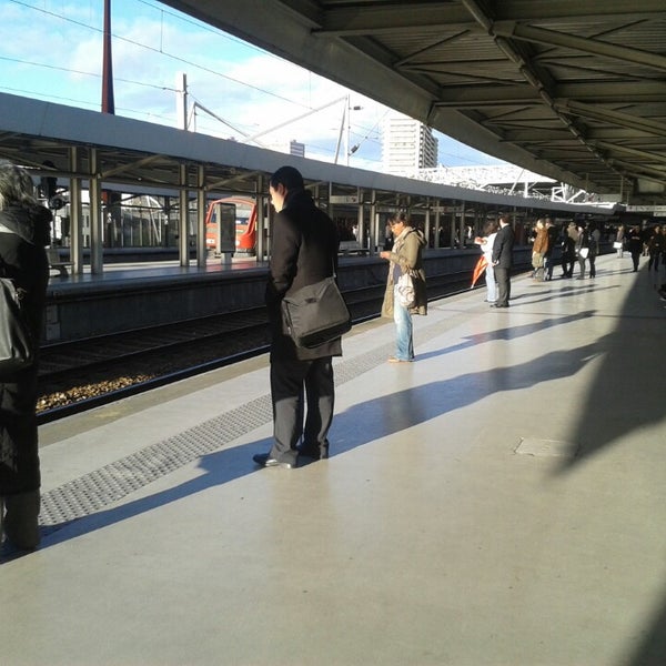 Photos at Estação Ferroviária de Sete Rios - Train Station in São ...