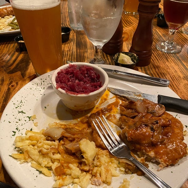 Checkers Old Munchen - German Restaurant