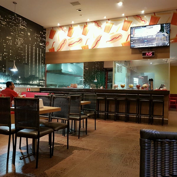 O Rei do Dog - Av. Goiás, 593