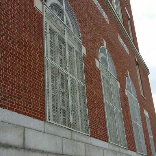 I.S. 109 - Jean Nuzzi School - Education in Queens Village