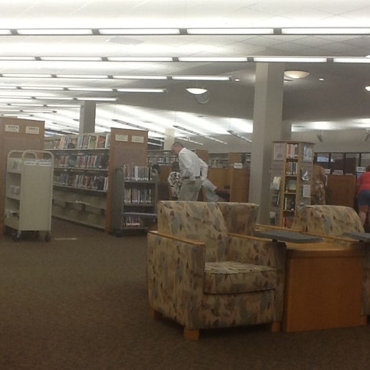 North Tampa Branch Library - 8916 N Boulevard