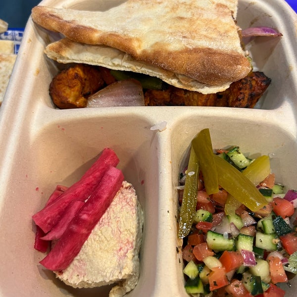 Manakish Oven & Grill - 3 tips from 51 visitors