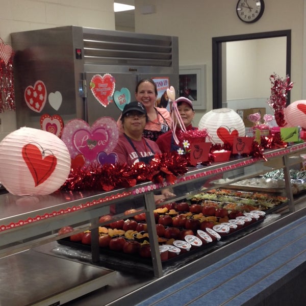 Red Hawk Ridge Elementary School - Elementary School in Aurora