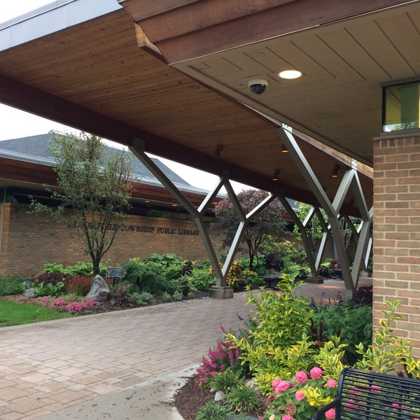 Bloomfield Township Public Library - Library