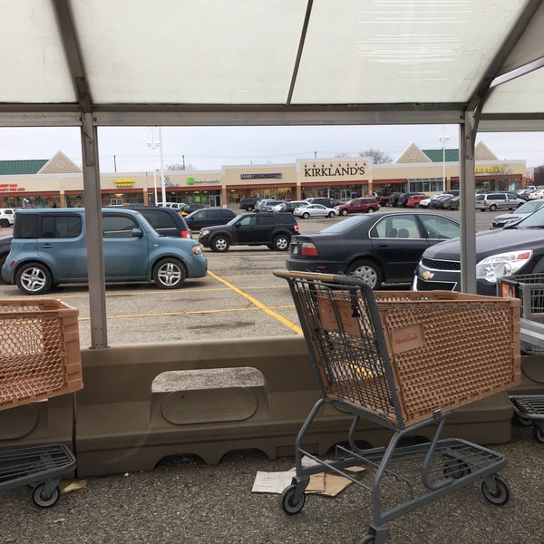 Frandor Shopping Center - Lansing, MI