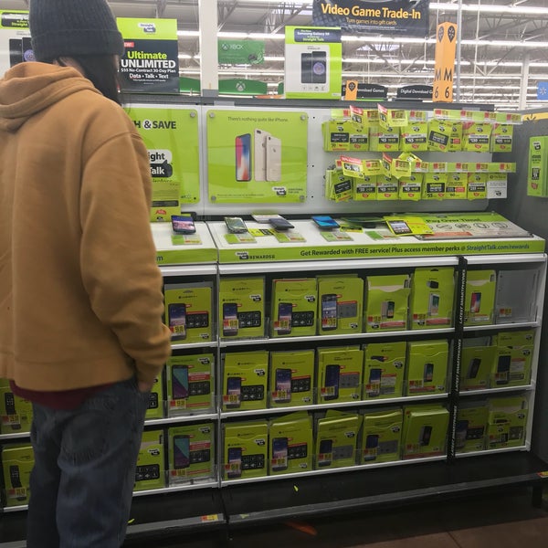 Walmart Supercenter - Big Box Store