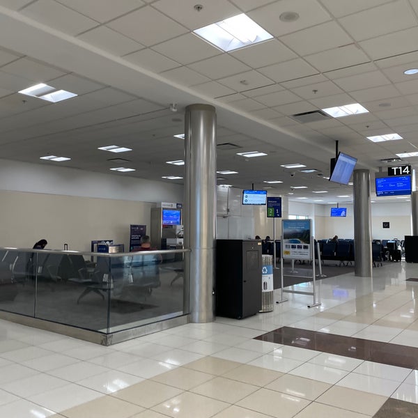 Gate T14 - Airport Gate