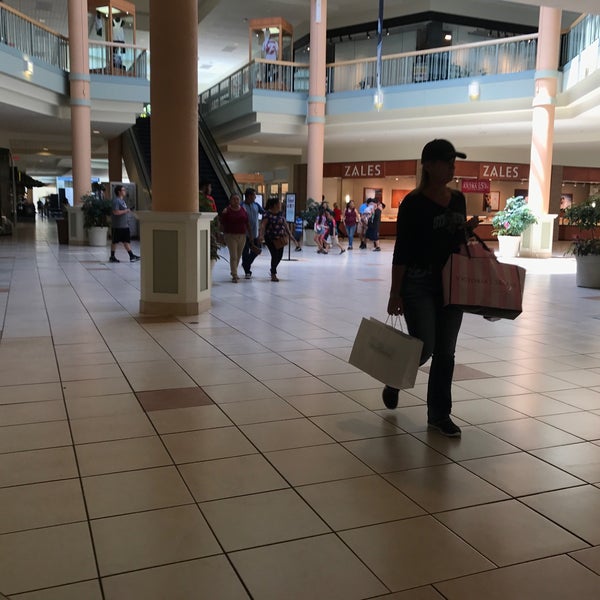 Hamilton Mall - Mays Landing, NJ