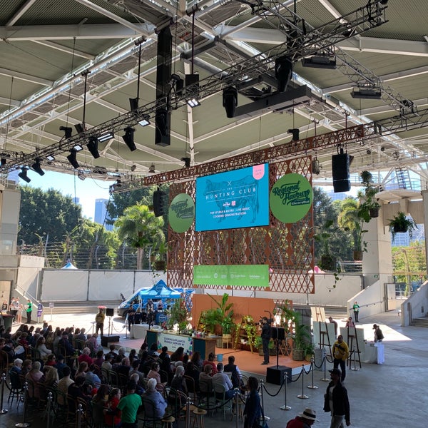 South Bank Piazza - 3 tips from 510 visitors