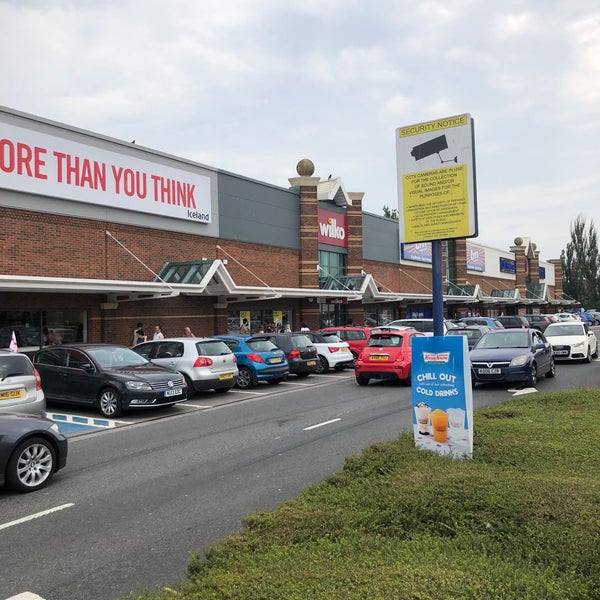 Avon Meads Retail Park - Shopping Plaza in Bristol