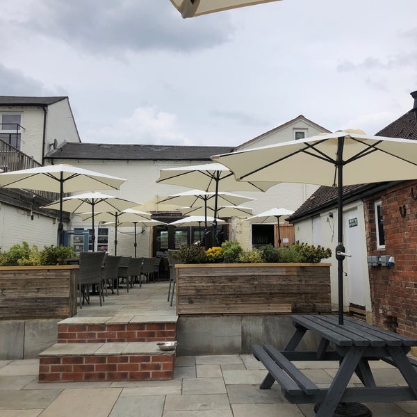 The Wharf Inn - Pub in Fenny Compton