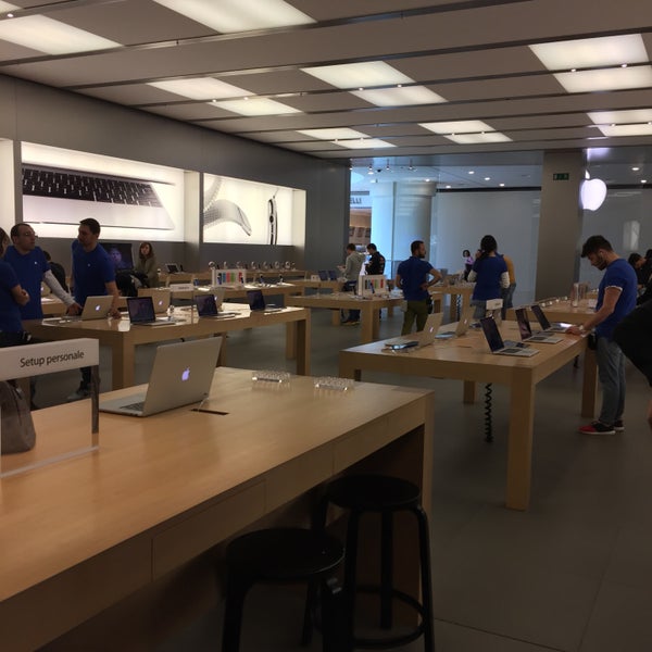 Apple Campania - Electronics Store