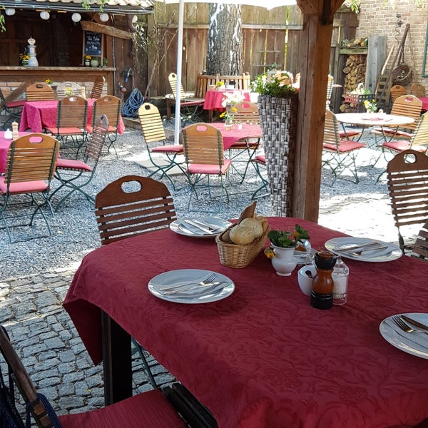 Die Buhne - German Restaurant in Hennigsdorf