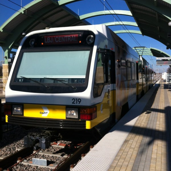 Belt Line Station (DART Rail) - Las Colinas - 4 tips