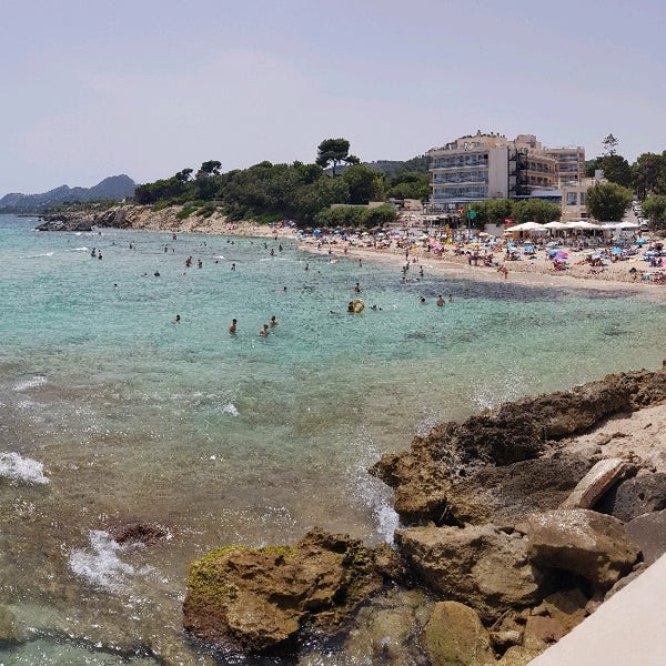Cala Son Moll - Beach in Capdepera