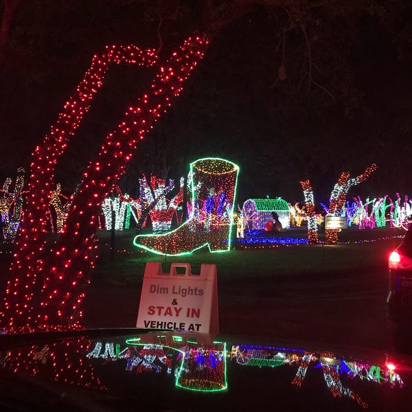 Santa's Ranch - 11 tips from 421 visitors