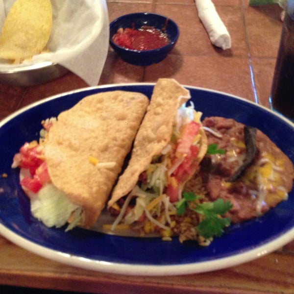 On The Border Mexican Grill & Cantina - 8555 S Quebec St