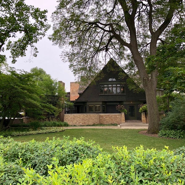Frank Lloyd Wright Prairie School