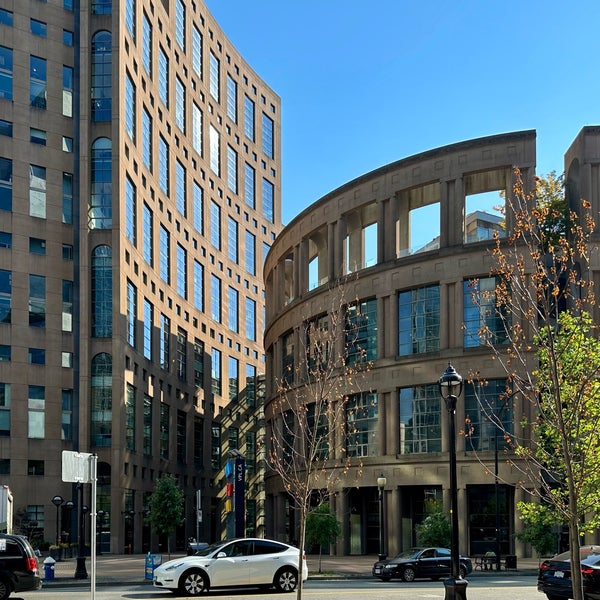 Library Square - Downtown Vancouver - Georgia St